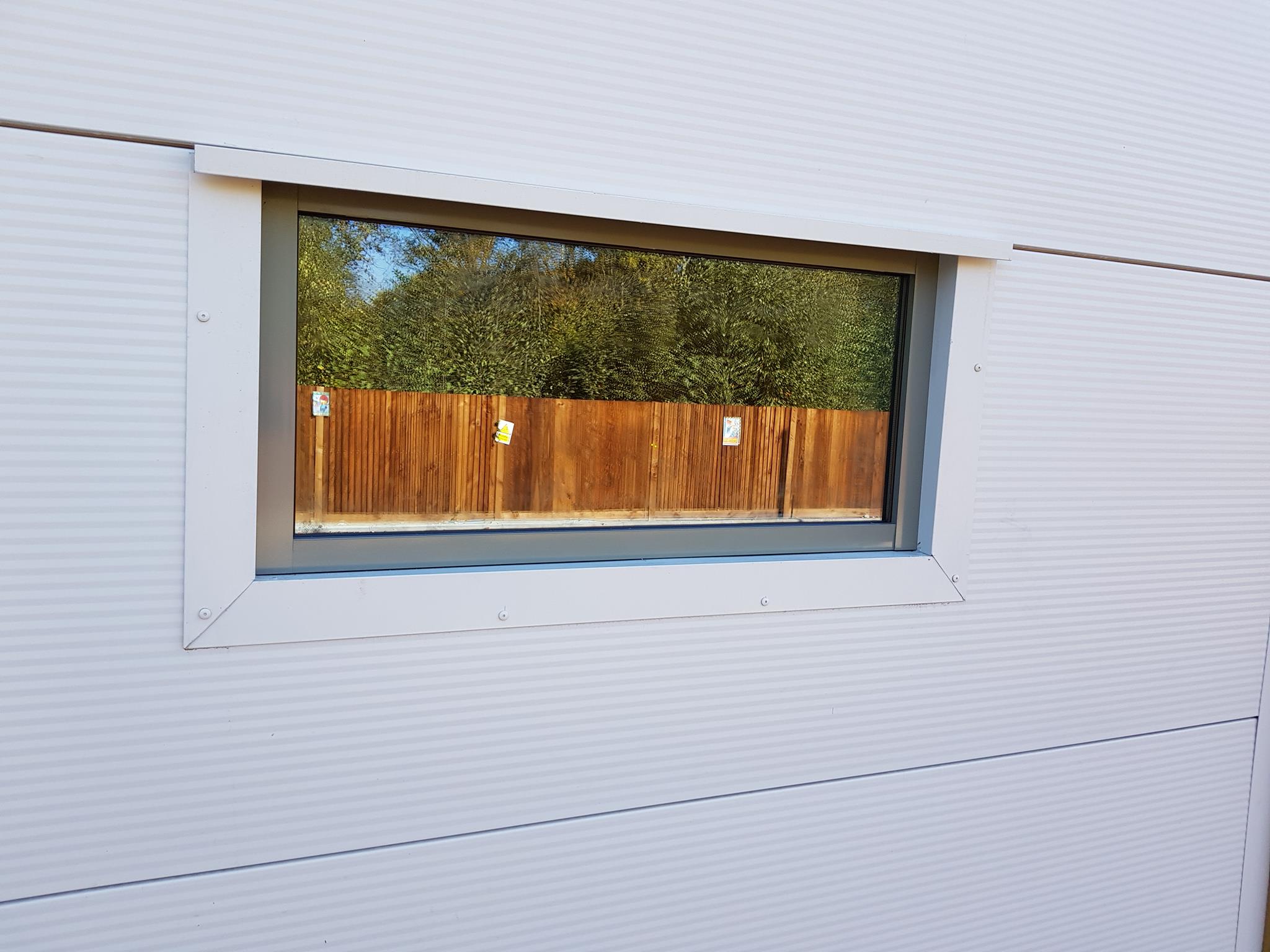 KFC, Gatwick Airport – Sherwood Aluminium Systems Ltd.